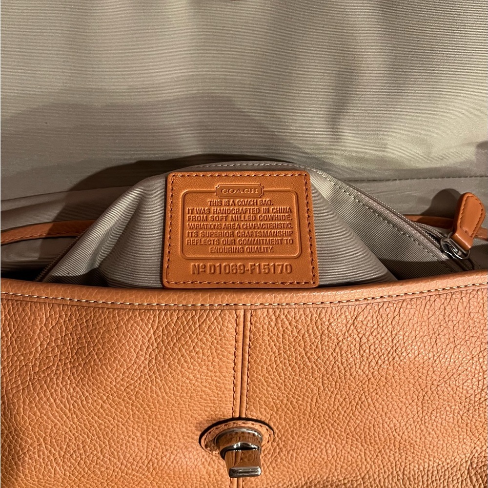 Coach Duffle Flap Leather Hobo-D1069-F15170 - Gem